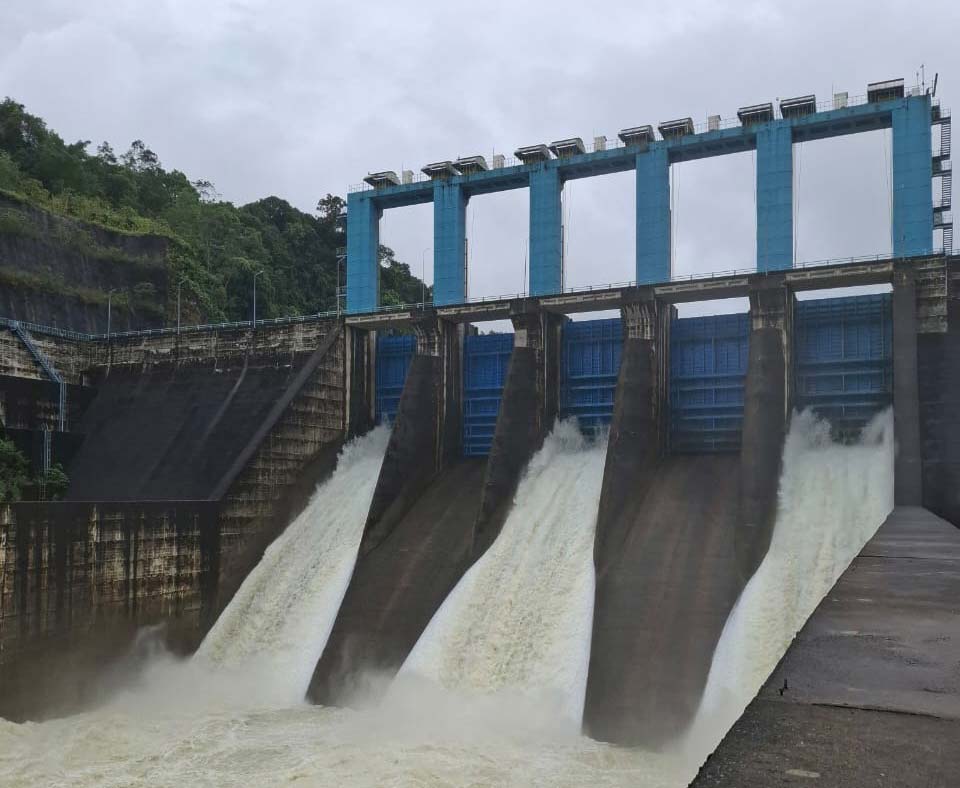 Spillway Gate PLTA Koto Panjang Dibuka 1,7 Meter, Kampar dan Pelalawan ...